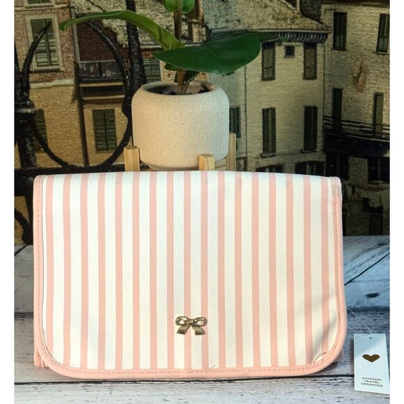 Enchante Accessories | Bags | Enchante Accessories Hanging Travel ...